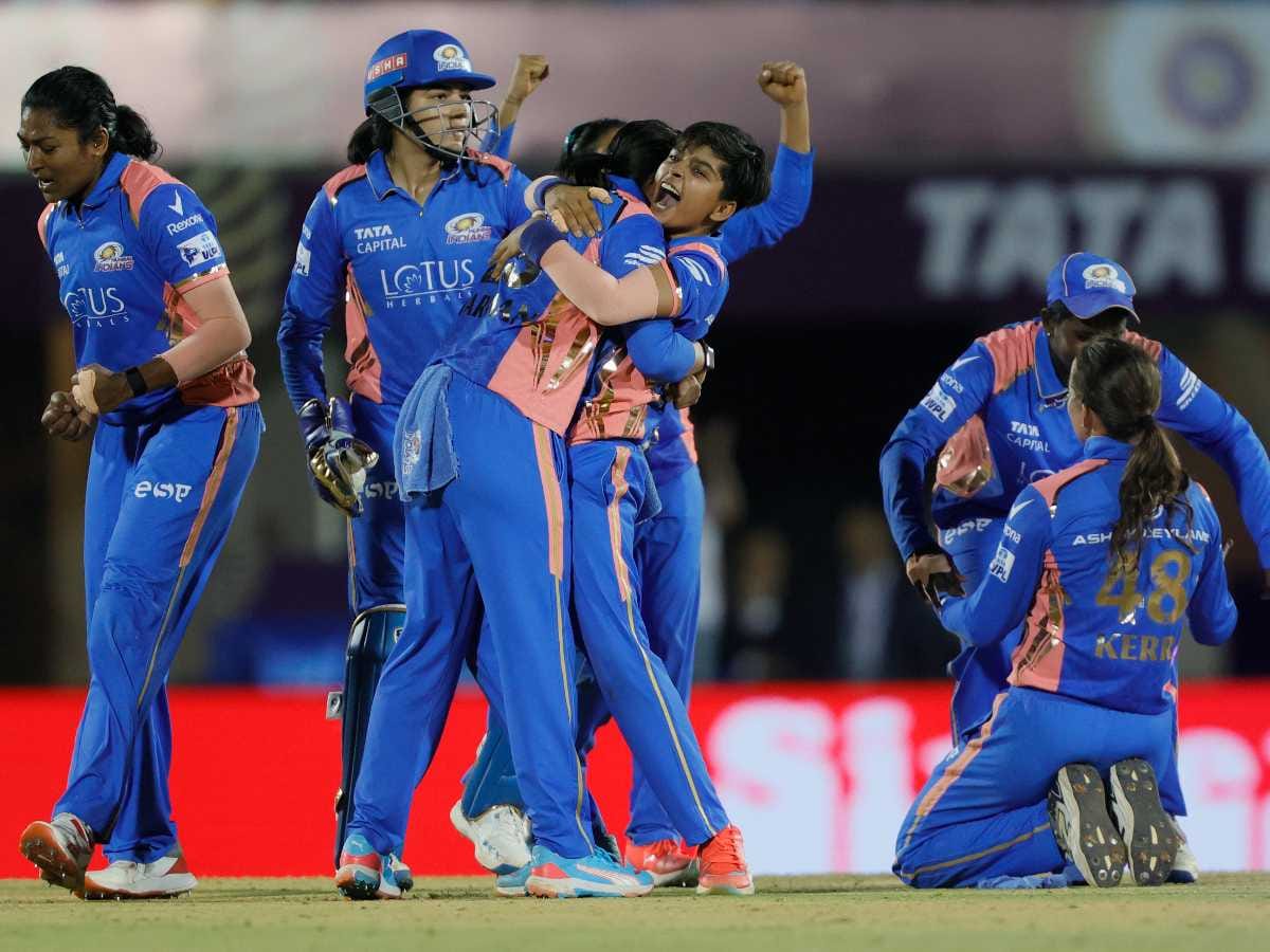 DCW vs MIW WPL 2025 Final Highlights: मुंबई इडियंस ने दूसरी बार जीता टाइटल, दिल्ली कैपिटल्स का ...