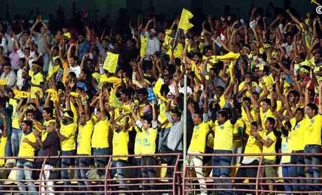 ISL 2017: Twitter erupts as Kerala Blasters Manjappada win Best Fan ...