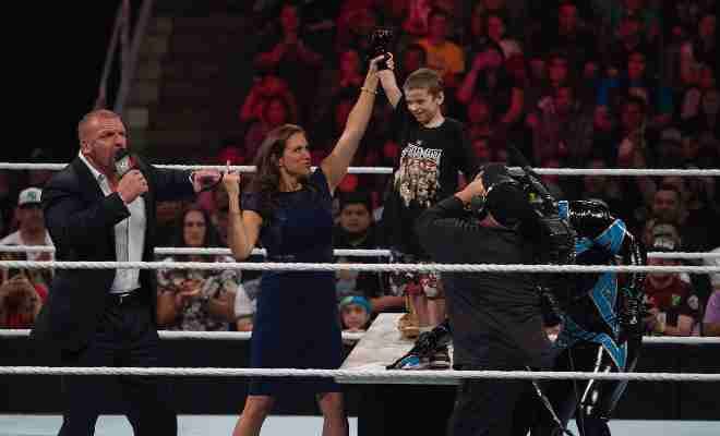 Twitter mourns the death of honorary WWE superstar Drax Shadow