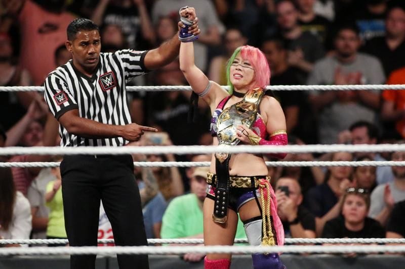 WWE News: Asuka suffers collarbone injury