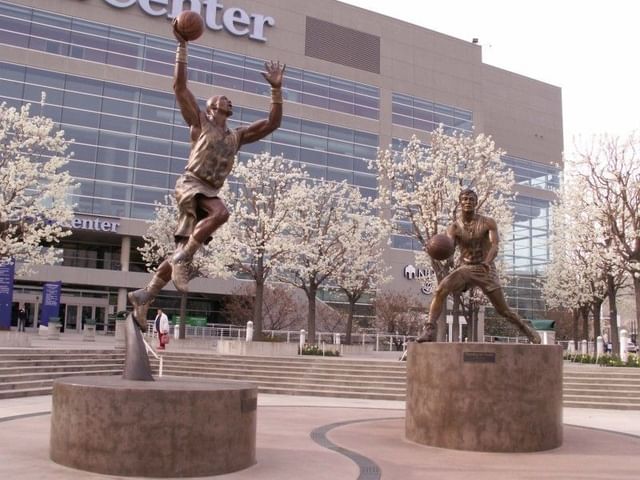 10 Best Statues of NBA Players