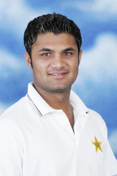Imran Farhat Biography, Achievements, Career Info, Records & Stats ...
