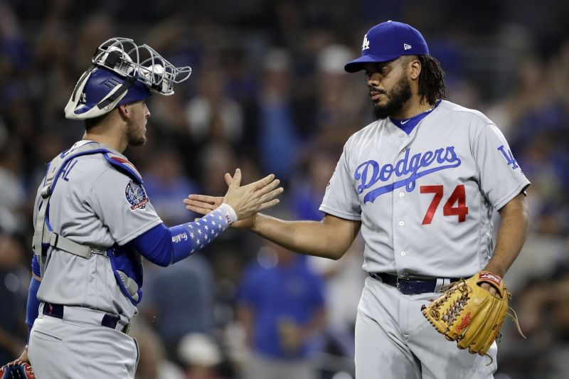Maeda stymies Padres as Dodgers win 4-2, move closer in West