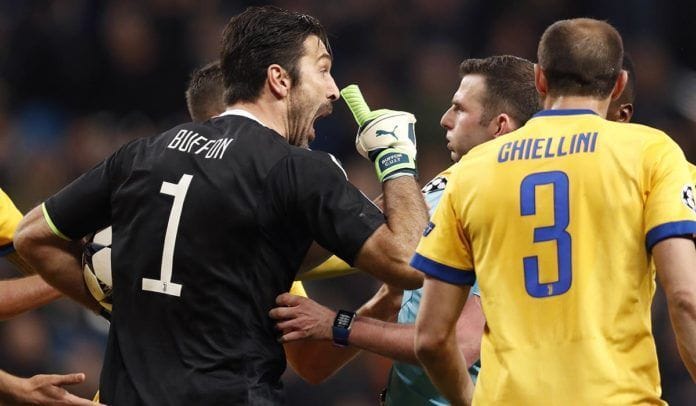 5 unforgettable goalkeeper red-cards