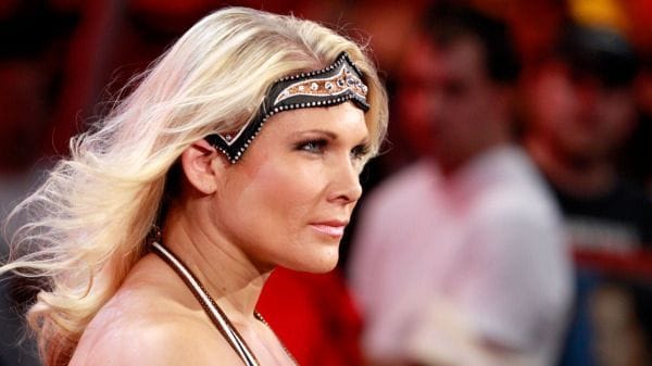 5 things you (maybe) didn't know about Beth Phoenix