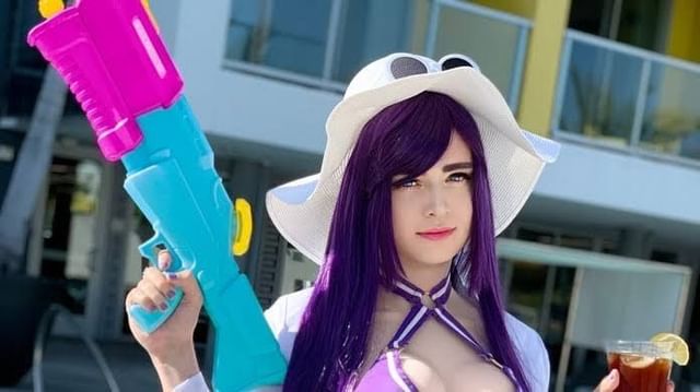 League of Legends: Sneaky is at it again, but this time with a spectacular Star Guardian Xayah ...