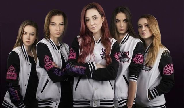 What happened to the All-Female League of Legends Pro team?