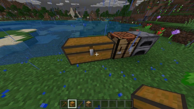 How to make a Chest in Minecraft & How to Use It