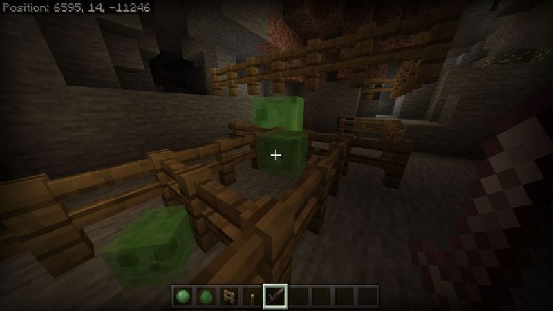 How to Kill & Tame Slime in Minecraft