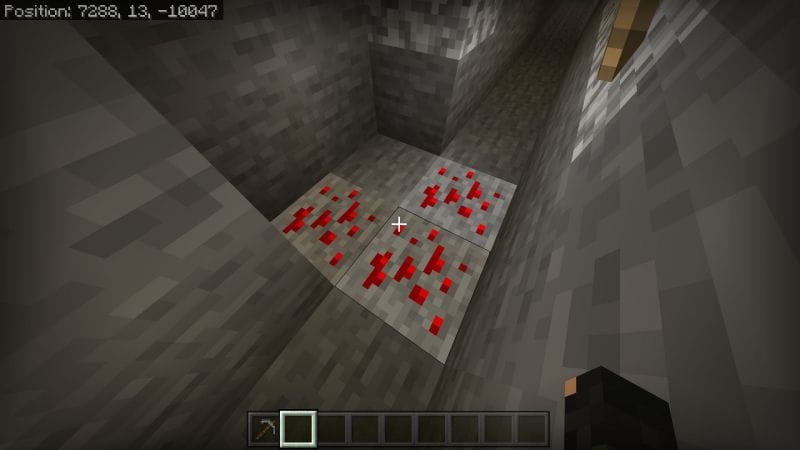 How to Make & Use a Compass in Minecraft