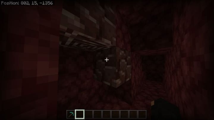 What is a Lodestone in Minecraft? How to Craft & Use it?