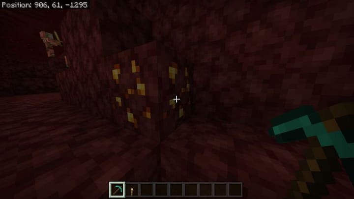 How to Make & Use a Compass in Minecraft