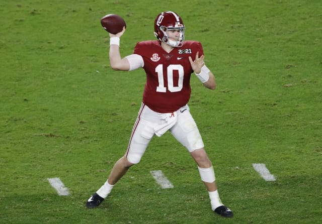 2021 NFL Draft Prospect: Alabama QB Mac Jones