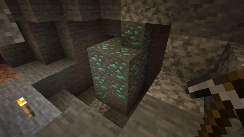 How to make netherite equipment in Minecraft