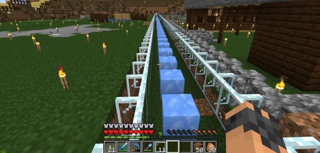 How to make a Blue Ice highway on Minecraft