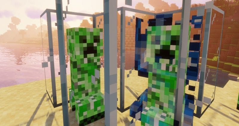 Creeper vs. Charged Creeper in Minecraft: What's the difference