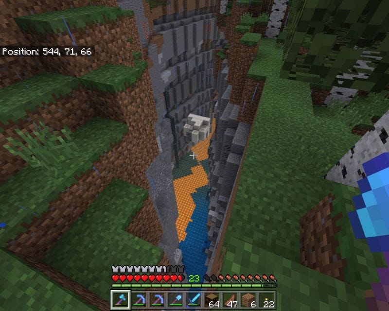 How to mine fossils easily in Minecraft