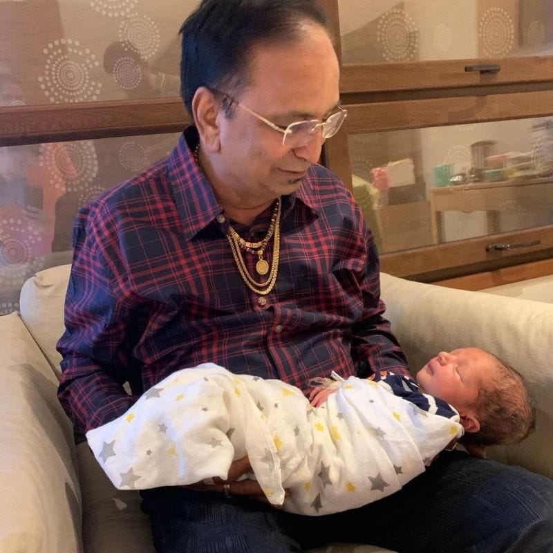 Who is Hardik Pandya's Father Himanshu Pandya?