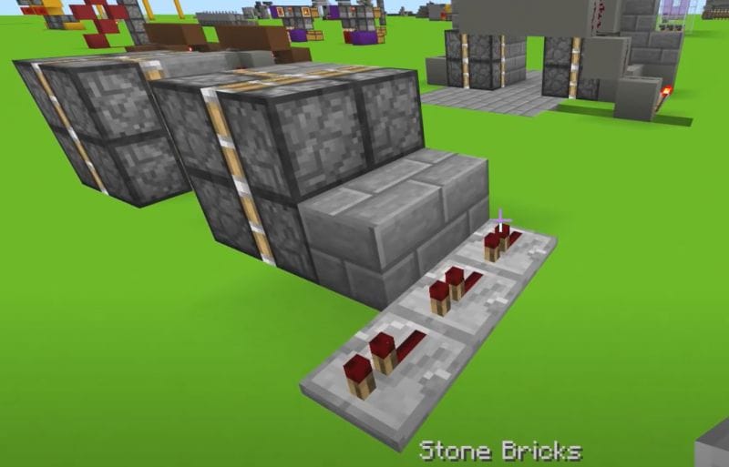 How to make a working piston door in Minecraft
