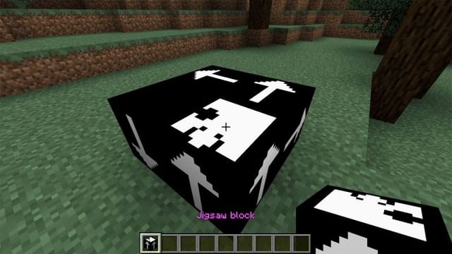 How to use a jigsaw block in Minecraft