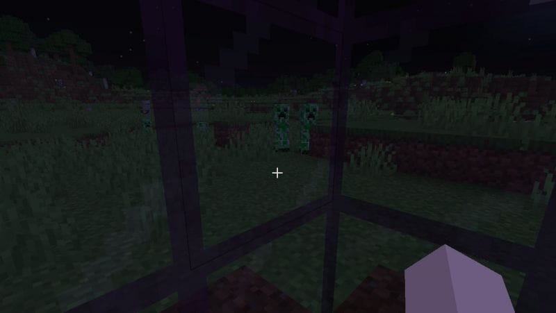 What does tinted glass do in Minecraft?