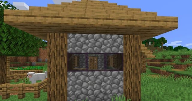 What does tinted glass do in Minecraft?