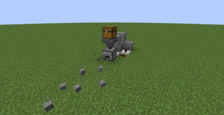How to make an automatic item dropper in Minecraft