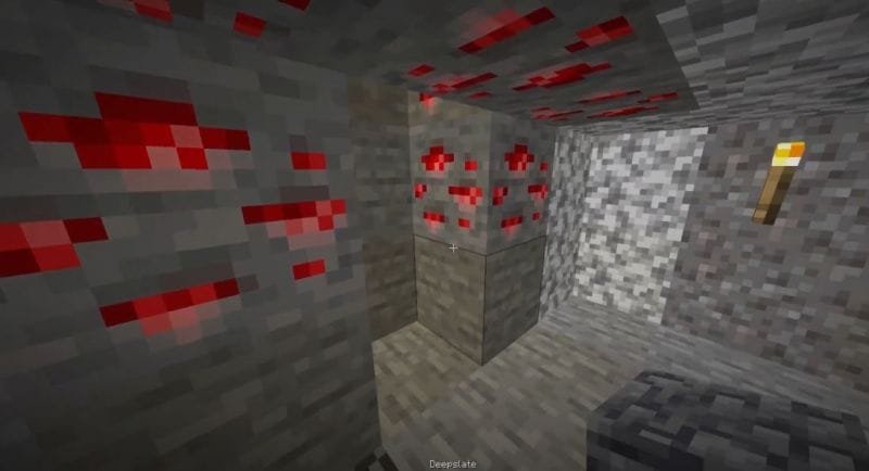 How to build a stray farm in Minecraft