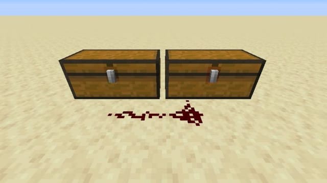 What does a trapped chest do in Minecraft