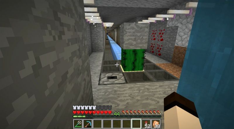 How to build an ice highway in Minecraft