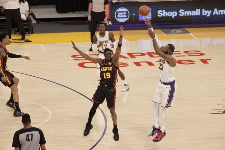 3 surprising 3-point shooting records held by LeBron James