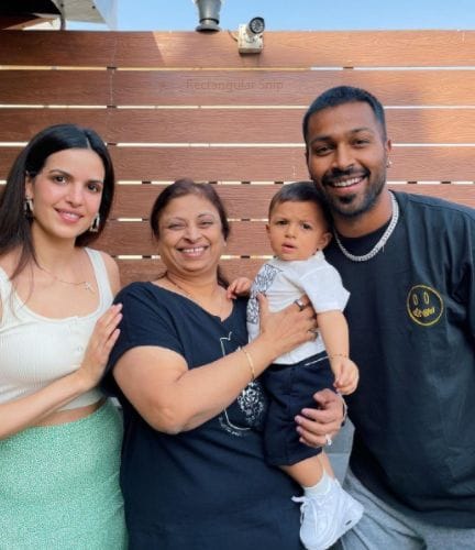 Hardik Pandya’s Family - Father, Mother, Brother, Wife, Daughter