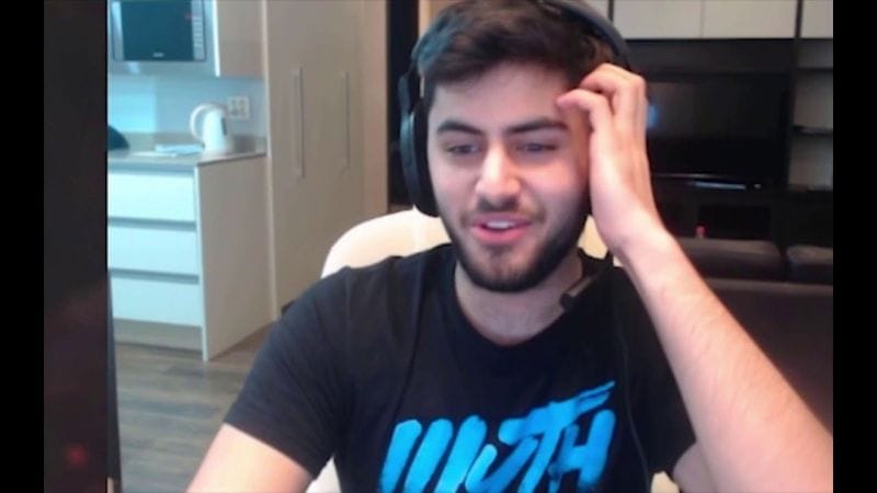 How much is Yassuo’s Total Net Worth?