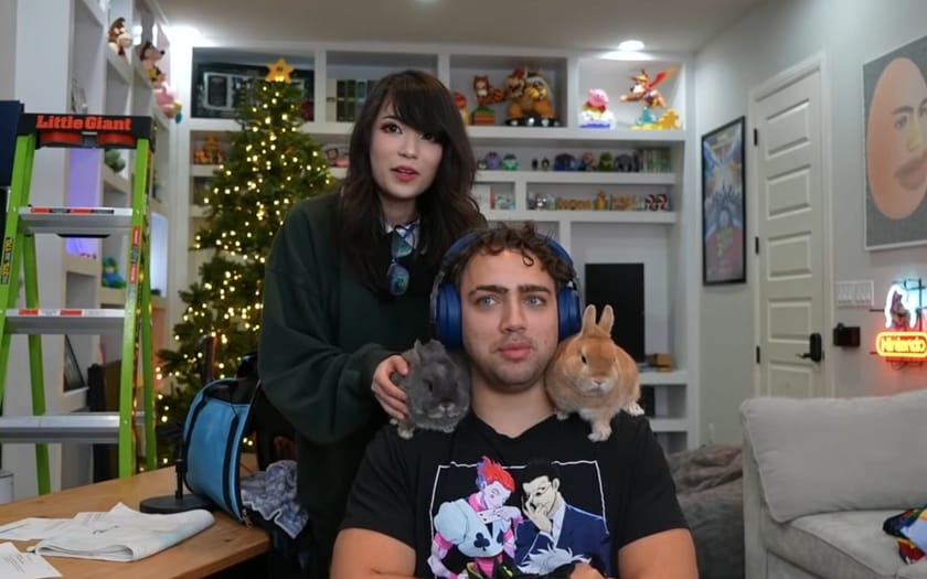 Emiru helps Mizkif with Super Mario 64 speedrunning mechanics