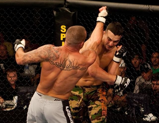 5 UFC fighters who snatched victory from the jaws of defeat