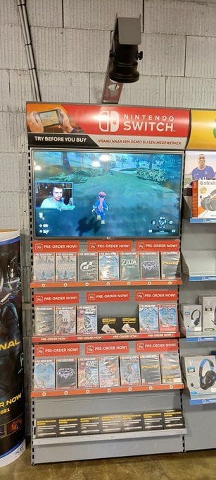 Twitch streamer Cdawgva trolls game store that streamed his content in ...