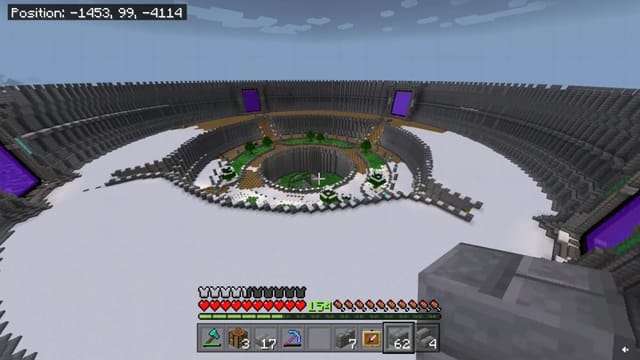 Minecraft Redditor builds a stunning base around an End Portal