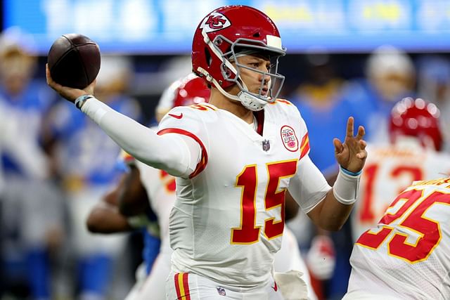 Randy Moss Believes Patrick Mahomes Josh Allen Rivalry Can Replicate