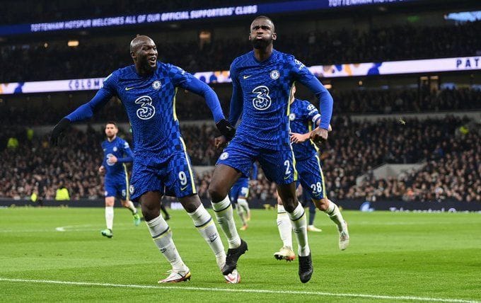 “Would be crazy” – Paul Robinson warns Chelsea against making ...