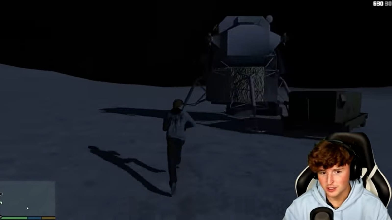 GTA 5 streamer Caylus attempts to jump to the moon in the game using mods