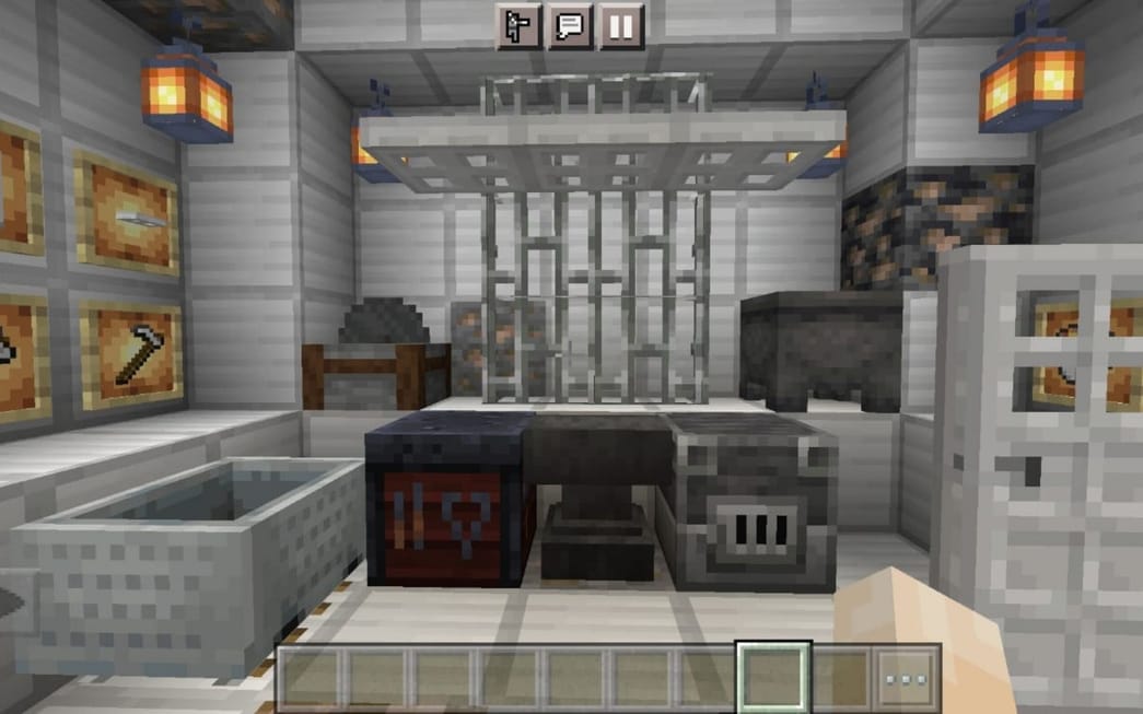 What are the best uses for iron in Minecraft 1.18 update?