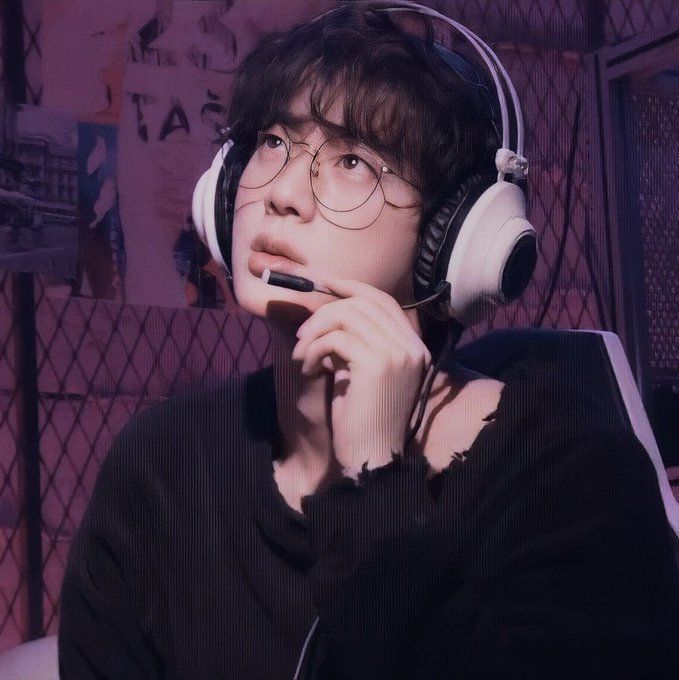 BTS' Jin artist-made merchandise sells quickly despite exorbitant prices