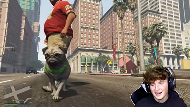 Streamer Caylus pretends to be a pet in GTA 5 using mods