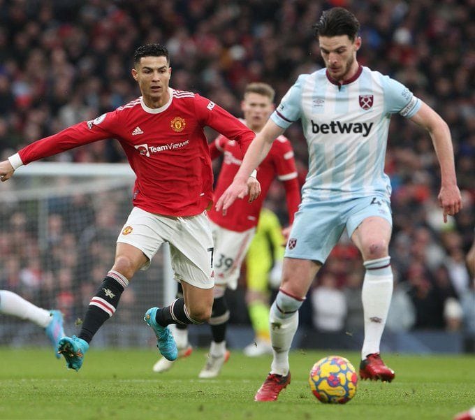 5 best English midfielders in the world right now (2022)