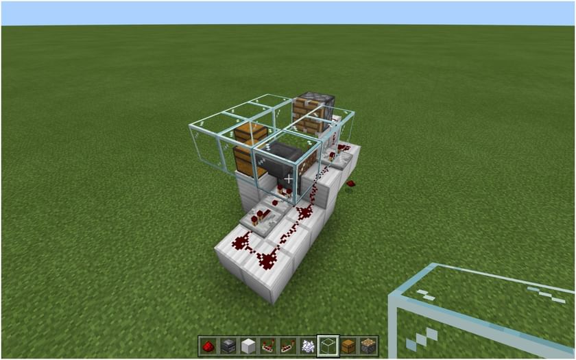 Top 5 Redstone builds for Minecraft Survival
