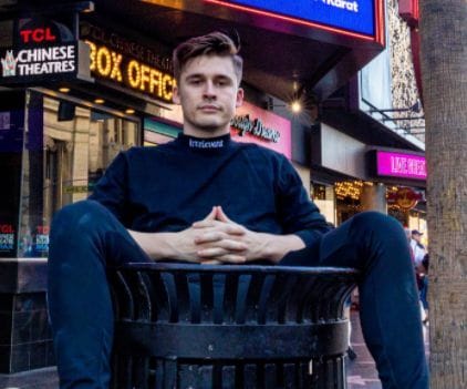 Fans react as Ludwig jokingly puts up his VTuber Avatar on Hollywood ...