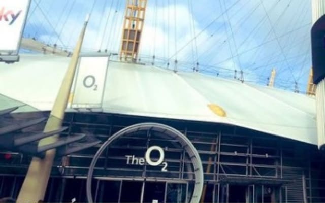 UFC News: MMA fans worried about UFC London card as O2 arena roof ...