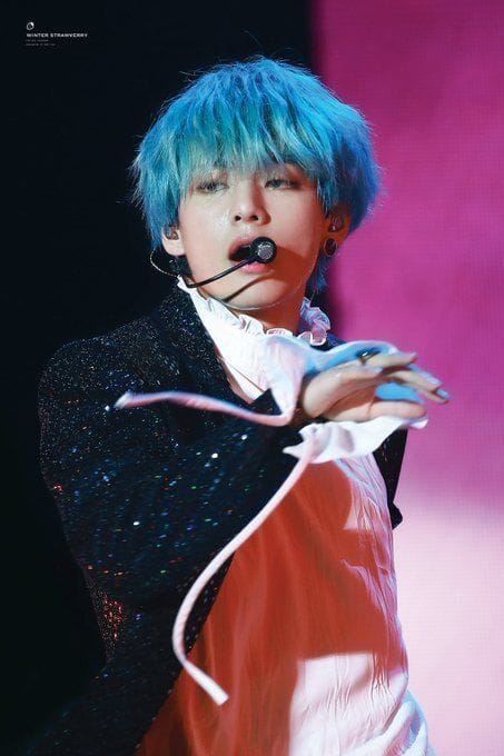 BTS V's painting by Korean painter