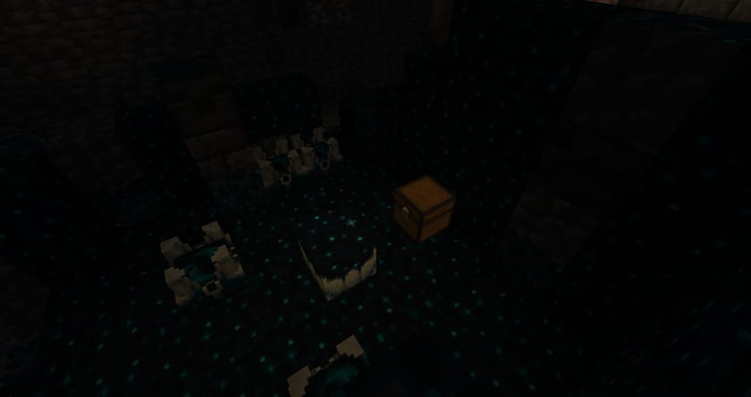 5 reasons why ancient city is the scariest structure in Minecraft