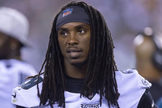 NFL fans react to Eagles safety Anthony Harris escorting 11-year-old ...